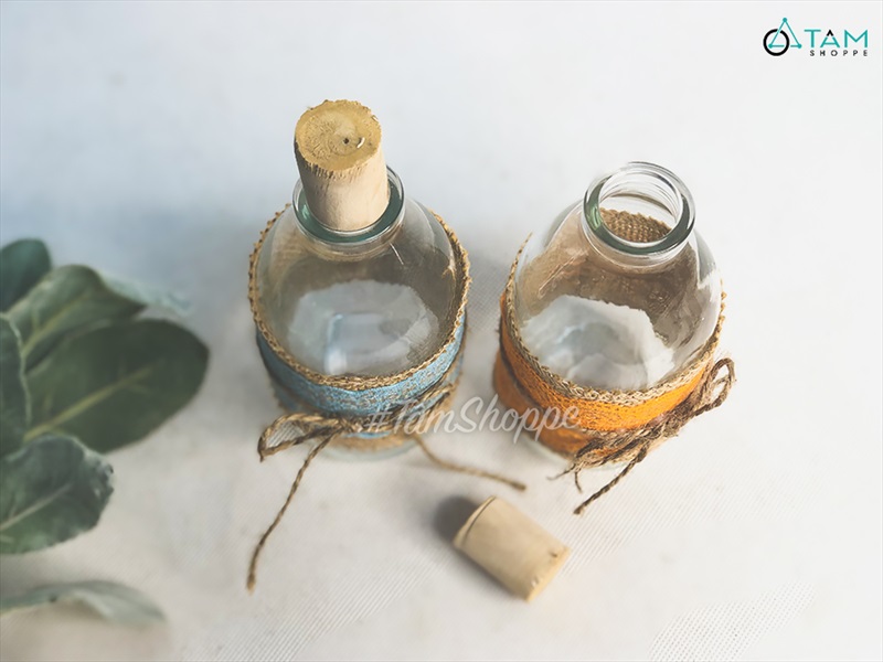 Chai thủy tinh bố ren dáng bom nút bần cao 13cm [5 màu chọn - Kèm nút ...